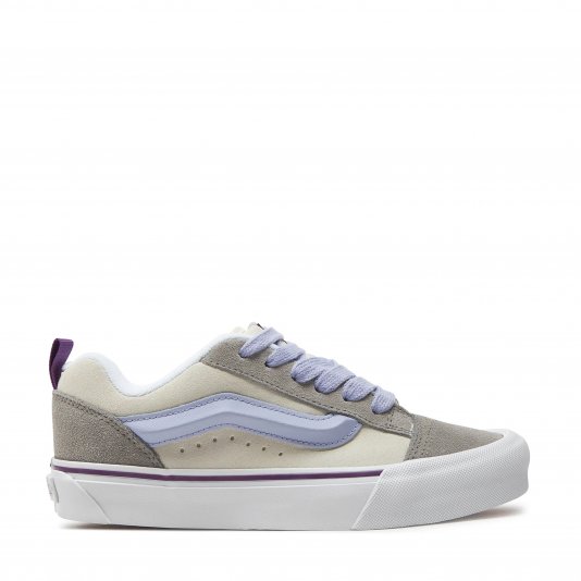Shop the original Vans in the MONOAD online store